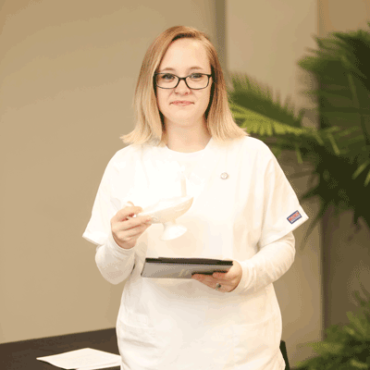 Alli Roberts crowned Holmes Most Beautiful 2020 - News @ HolmesCC