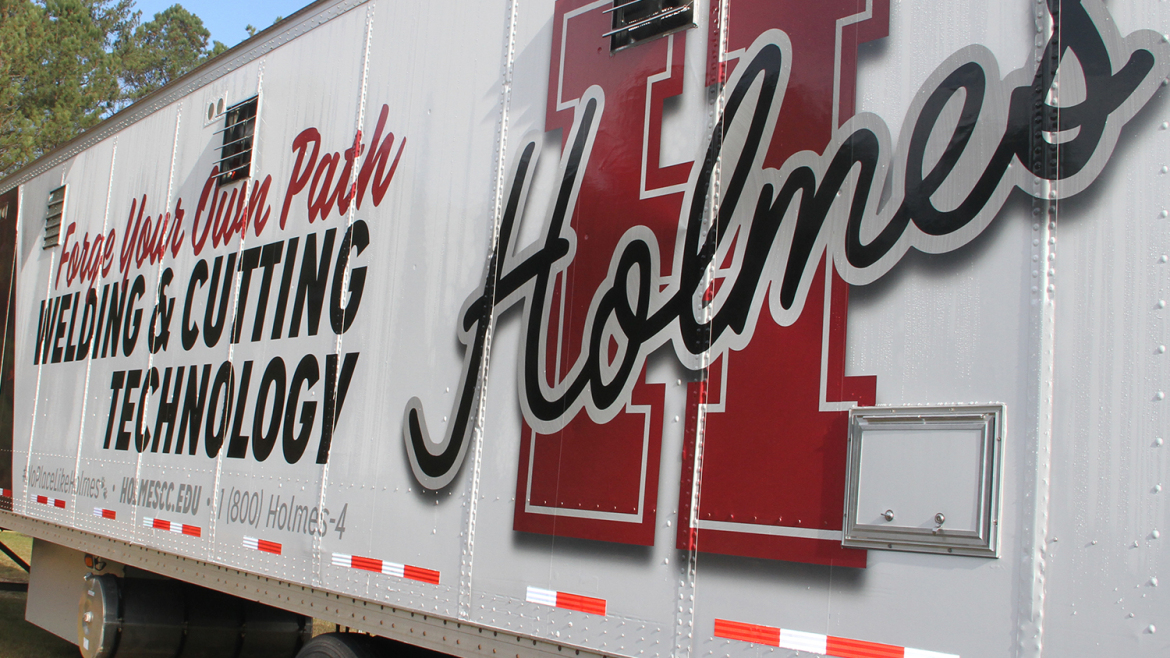 Holmes Ridgeland holds combined practical nursing/massage therapy ...