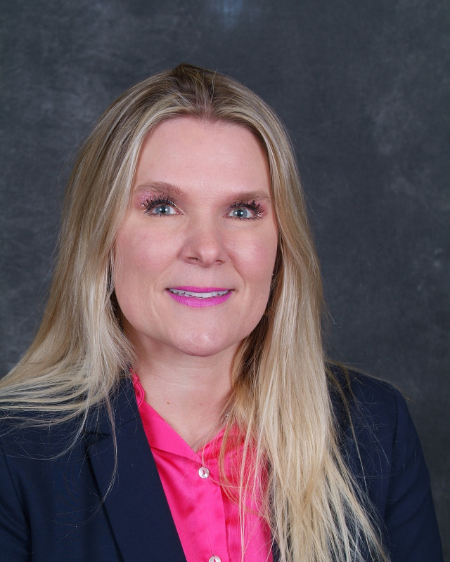 Dr. Bronwyn Martin selected as Phi Theta Kappa Distinguished College ...