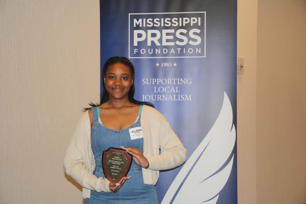 The Growl garners awards at O.C. McDavid Journalism Conference - News ...
